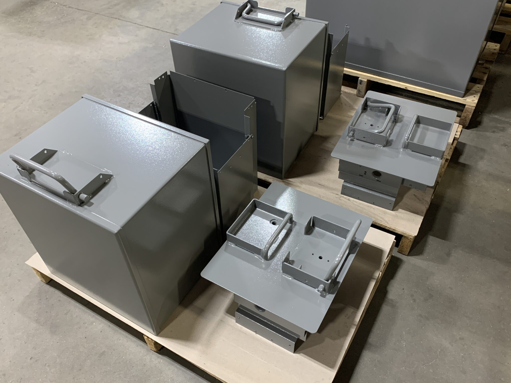 Kitting and Assembly Programs for Large Equipment Manufacturers